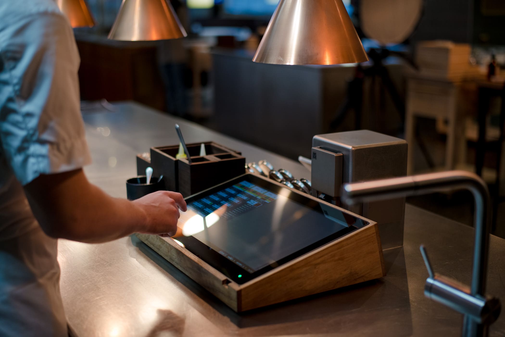 POS system restaurant - Trivec Systems